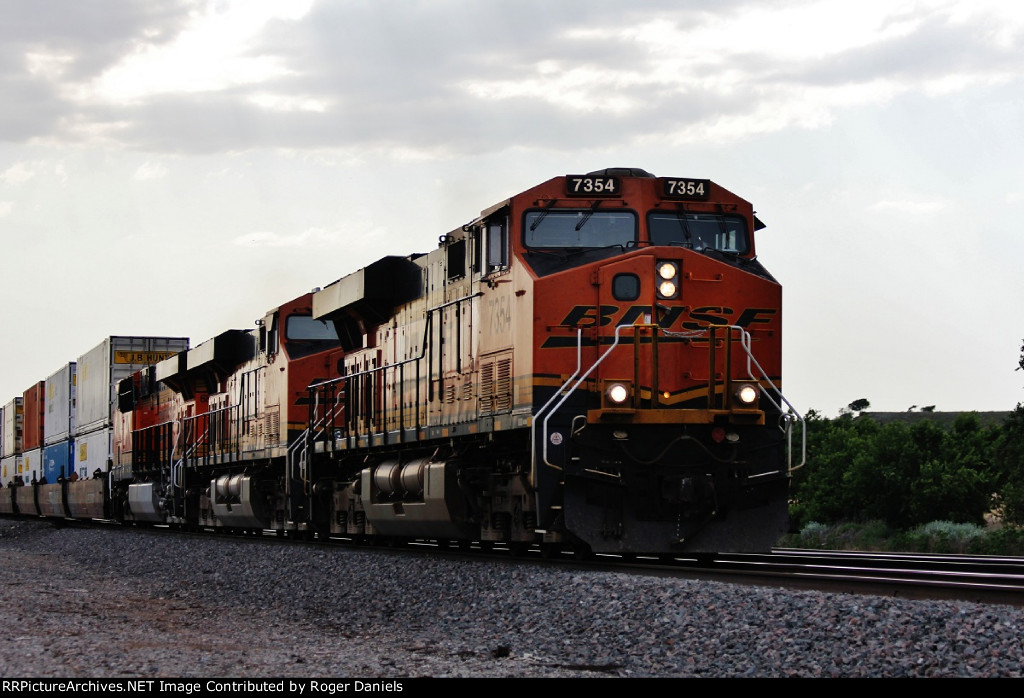 BNSF 7354
